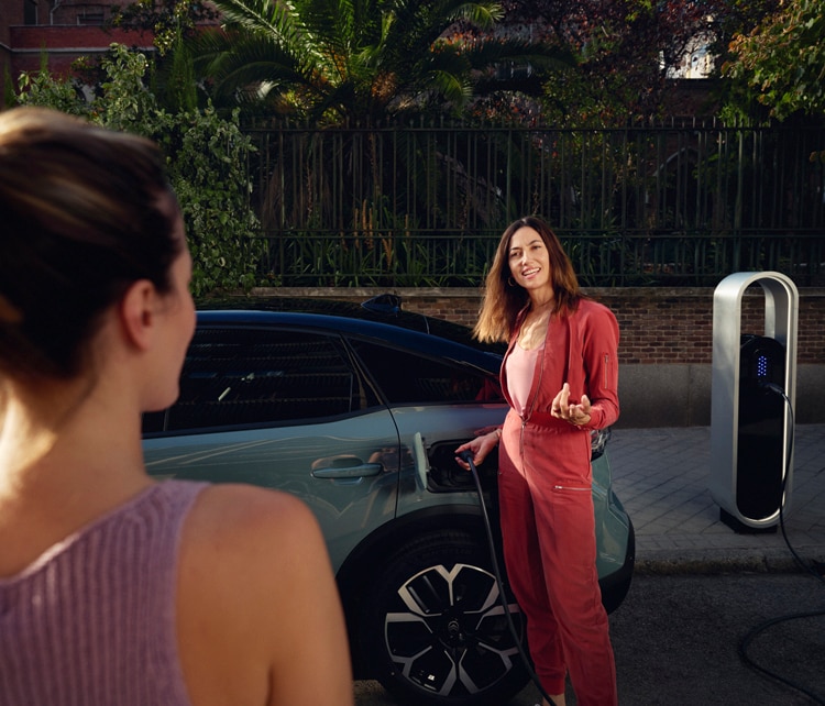 Электрический хэтчбек Citroën ë-C4 | Citroën Эстония